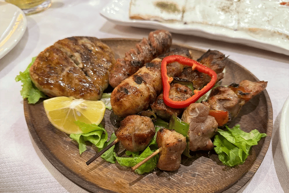 Dónde comer en Tirana: 6 restaurantes recomendados - Mochileando por el ...